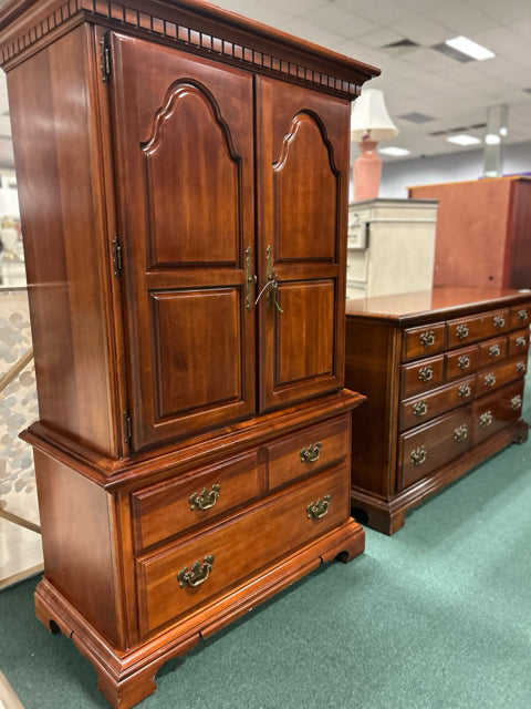 Queen American Drew Bedroom Set – Roundabouts Consignments