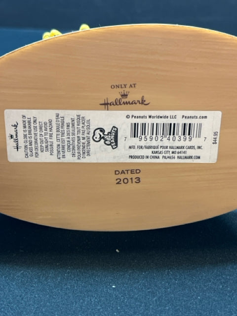 Hallmark Globe – Roundabouts Consignments